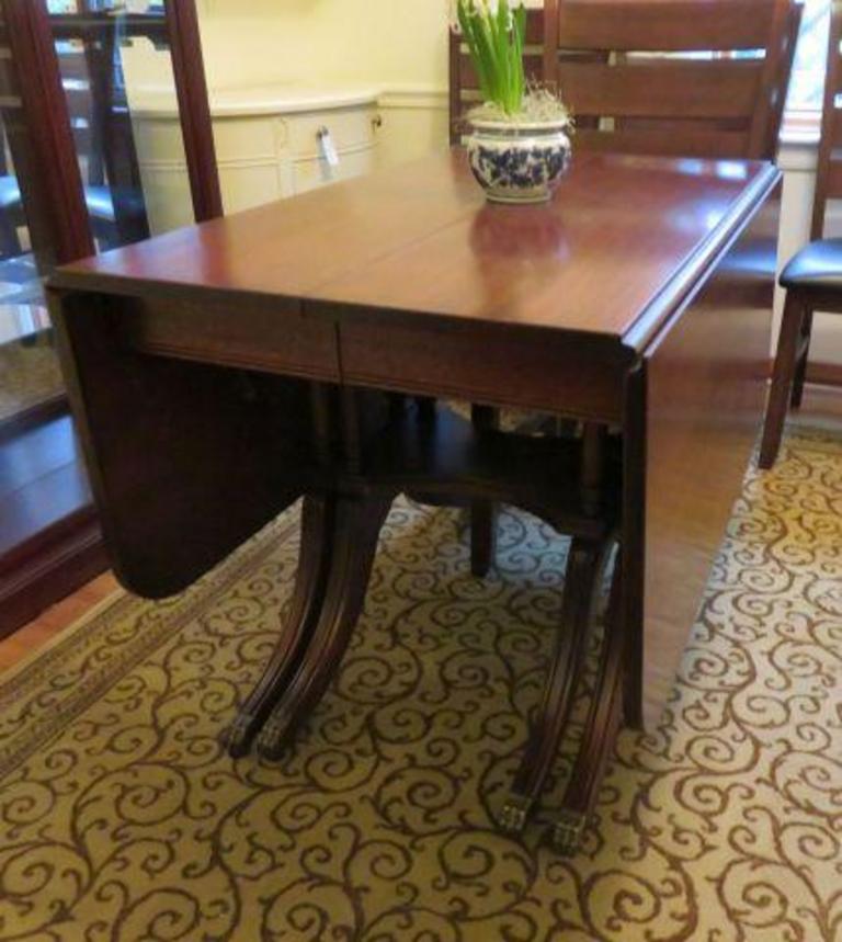 Duncan Phyfe Dining Room Table