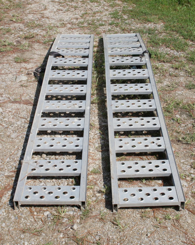 Auction Ohio | Reese Trailer Ramps