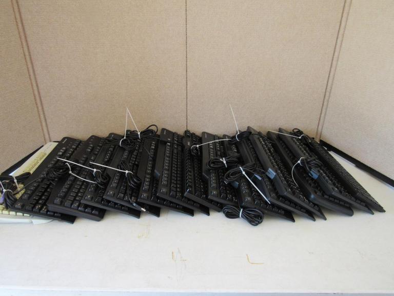 Auction Ohio | Computer Keyboards (Corded)