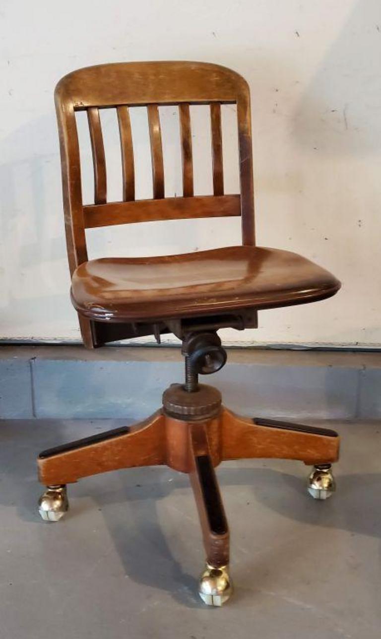 Auction Ohio | Antique/Vintage Desk Chair