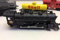 Auction Ohio | Shell Train Set