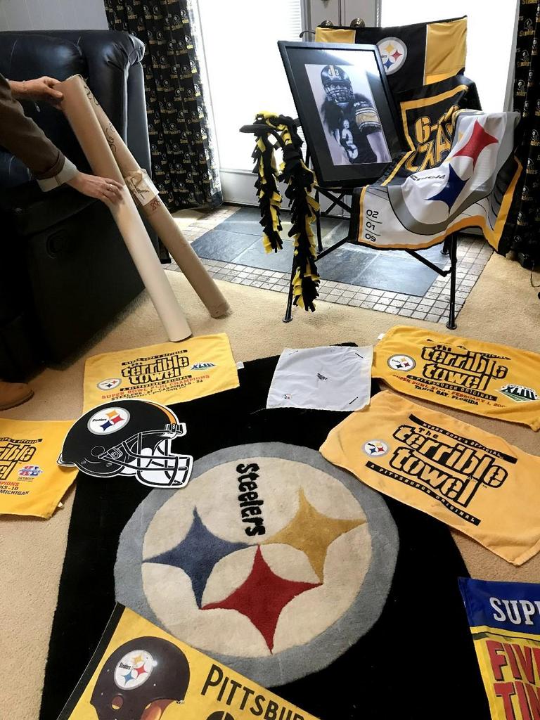 Auction Ohio | Steelers memorabilia