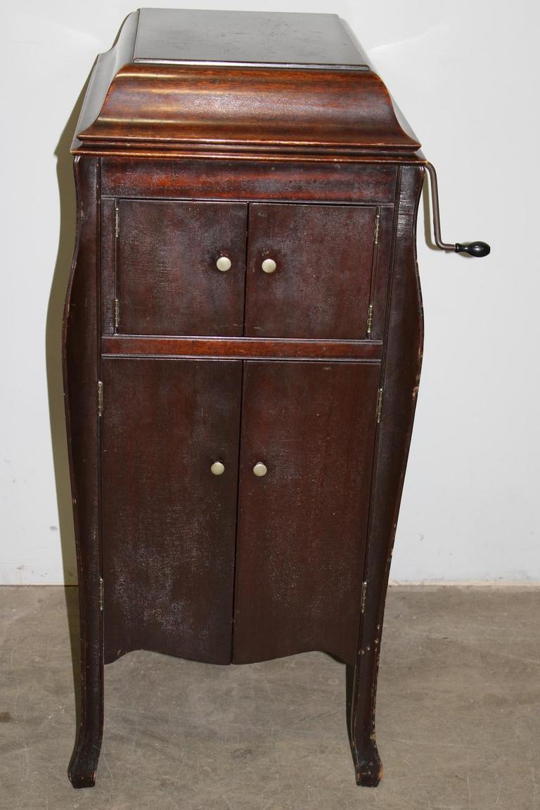 Auction Ohio | Antique Victor Victrola X