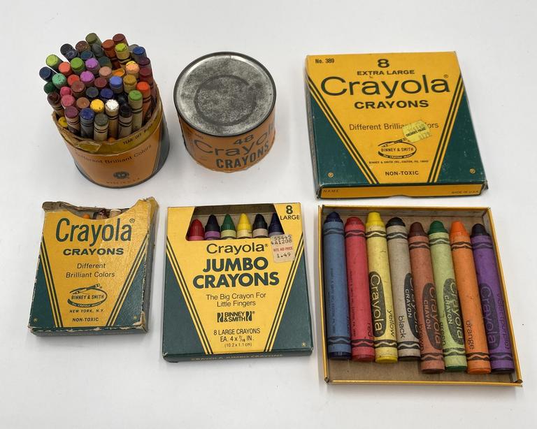 Auction Ohio | Vintage Crayola Crayons Lot