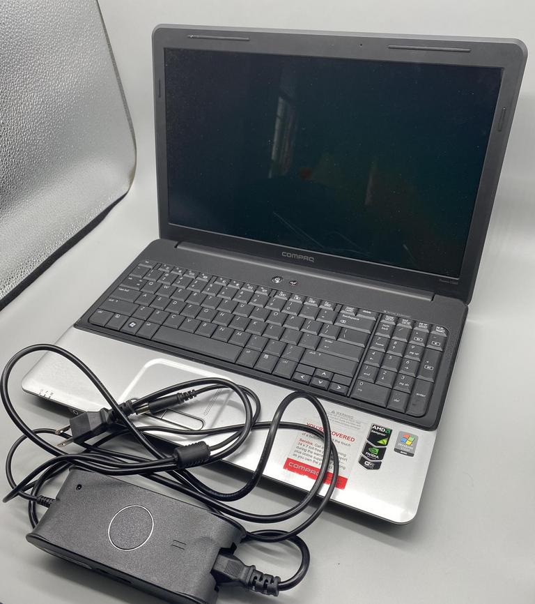 Auction Ohio | Compaq Presario Laptop
