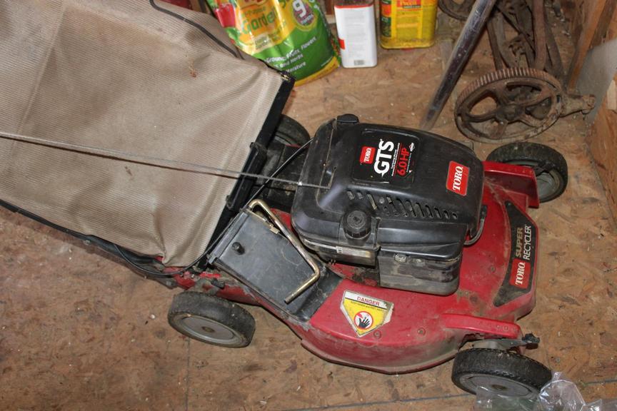 Auction Ohio | Toro Lawn Mower