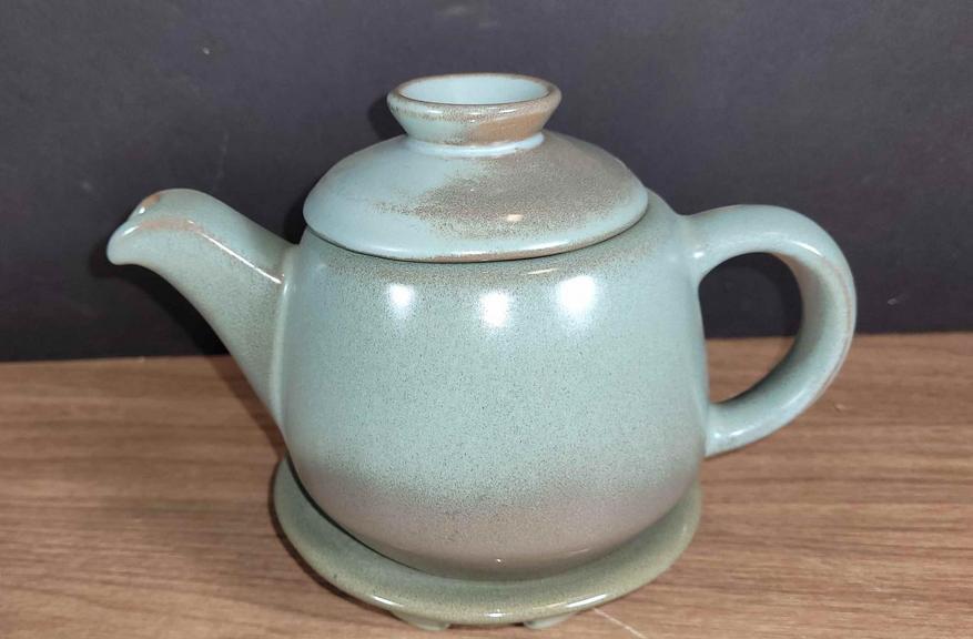 Auction Ohio | Frankoma Tea Pot