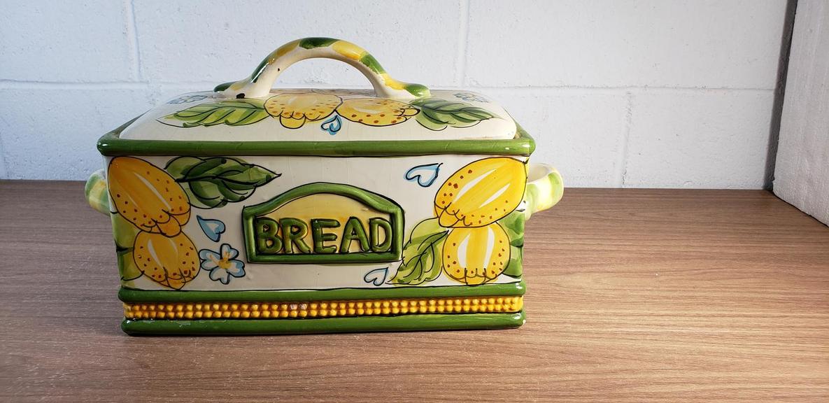 Auction Ohio | Ceramic Bread Box