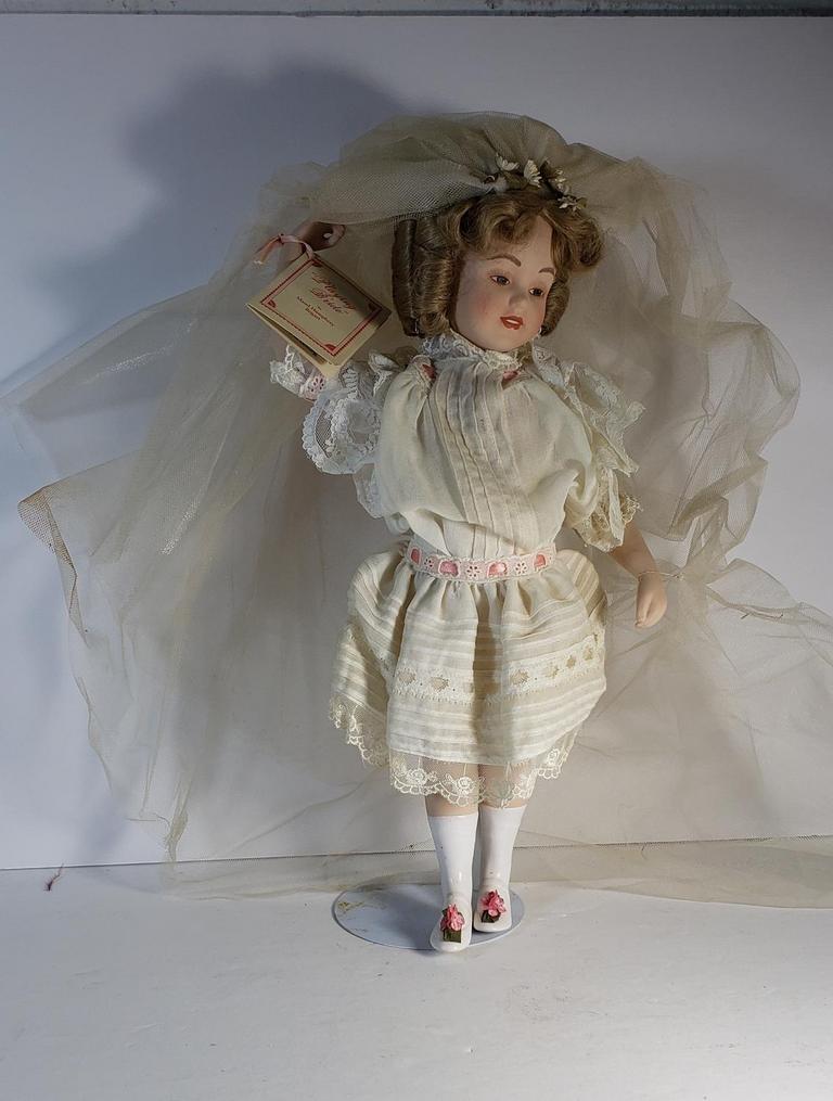 Auction Ohio | The Hamilton Collection