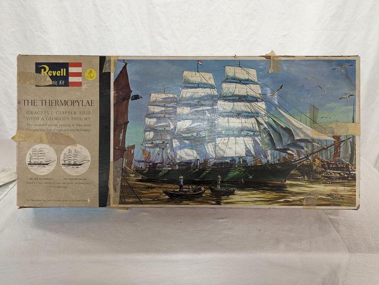 Auction Ohio | Revell clipper ship model kit