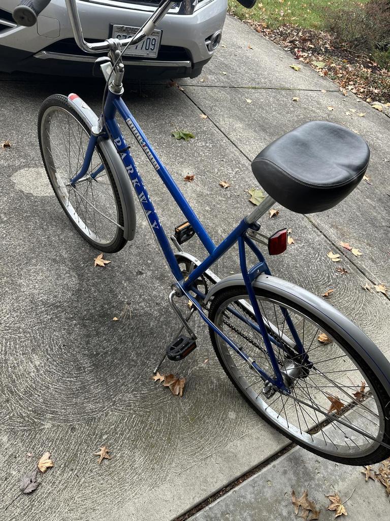 Auction Ohio | Huffy Parkway Comfort bike