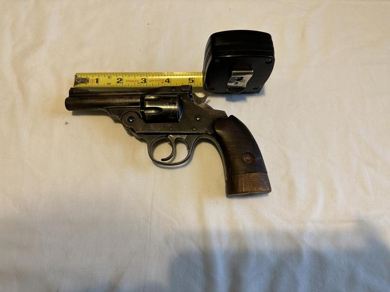 Auction Ohio | Iver J. revolver 22 Super shot