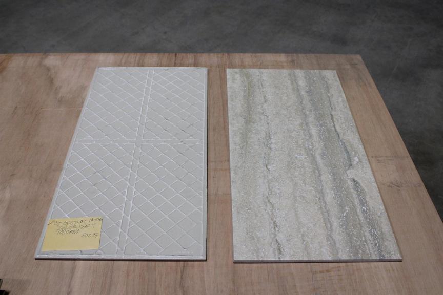 Auction Ohio | Tile NIB