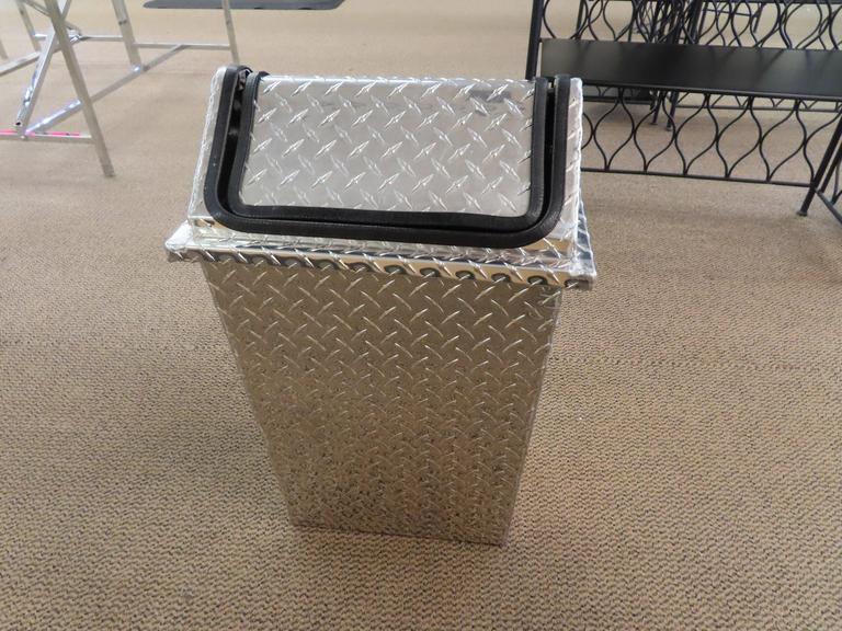 Auction Ohio | Diamond Plate Trash Can