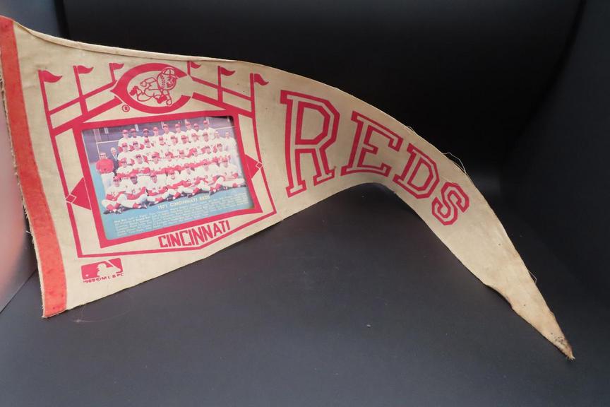 Auction Ohio | Cincinnati Reds Cloth Pennant