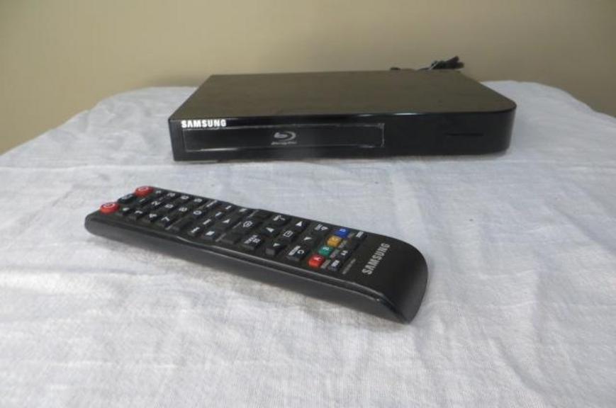 Auction Ohio | Blue Ray DVD Player