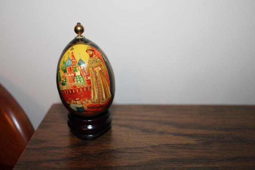 Auction Ohio | Hand-painted Russian egg