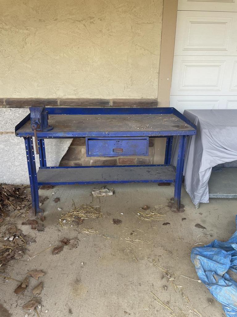 Auction Ohio | Workbench & Vise