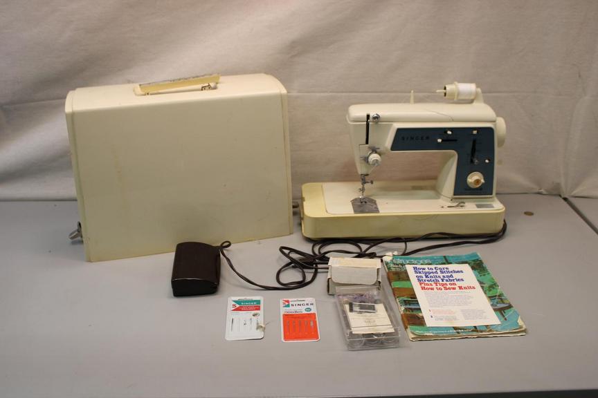 Auction Ohio | Singer Sewing Machine