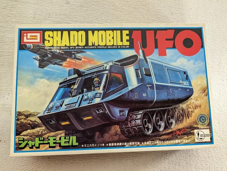 Auction Ohio | Shado Mobile UFO model kit